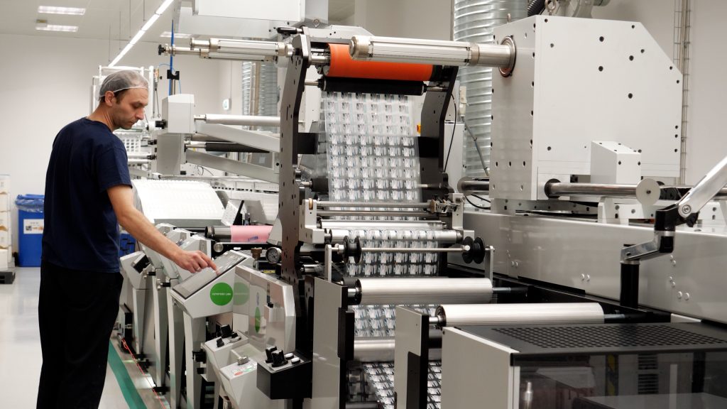 Essentra Packaging installs its first Mark Andy hybrid label press MOVIE