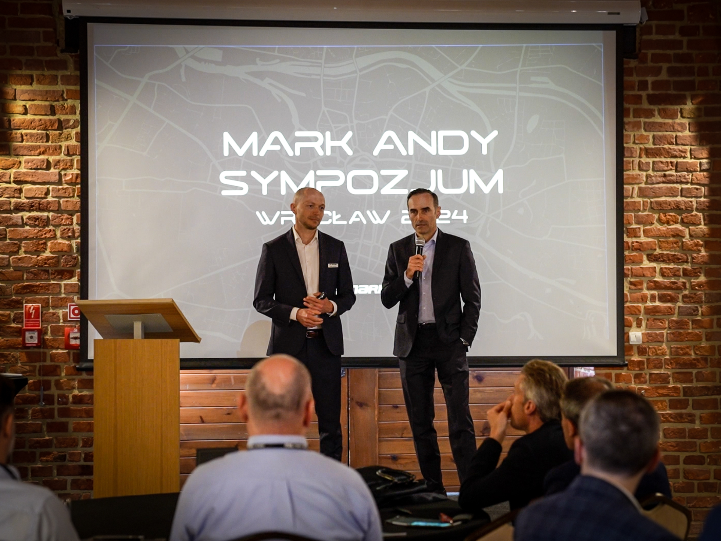 Mark Andy Poland Hosts Symposium with a New Market Approach